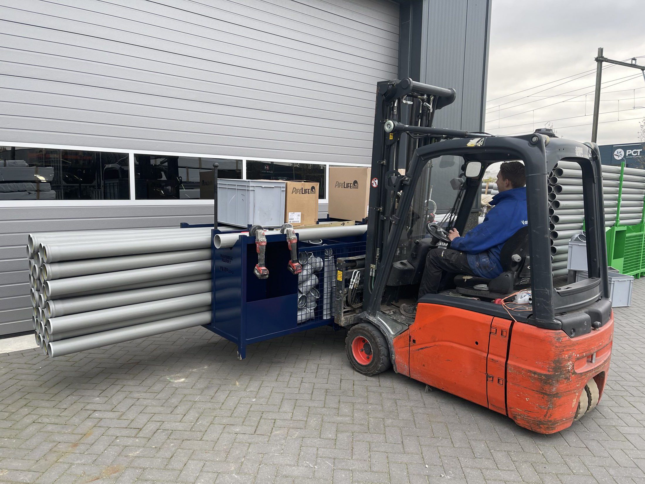 Handige Harry - Van Zeeland Watertechniek